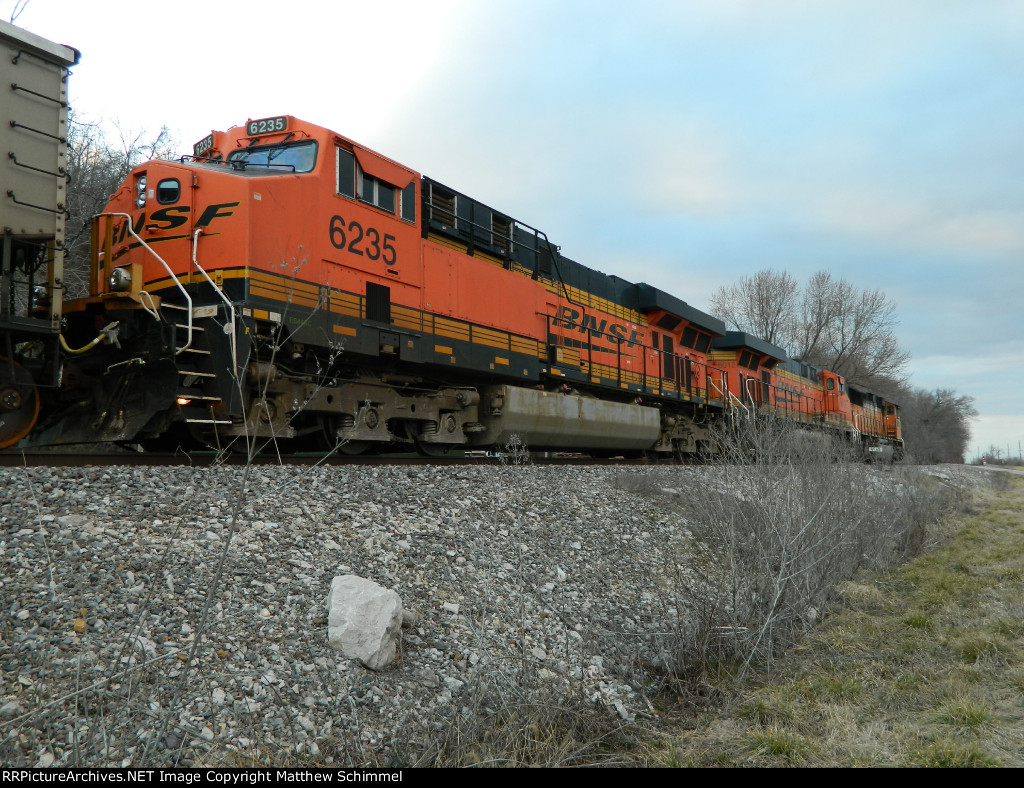 BNSF 6235